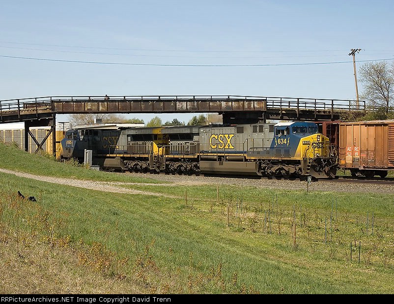 Eastbound CSX Q268
